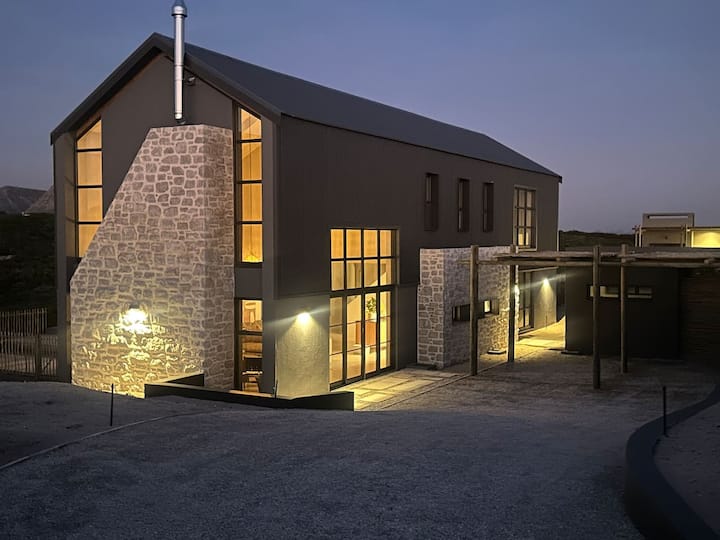 Luxury 3 Bedroom Barn In Gansbaai, South Africa - Franskraal