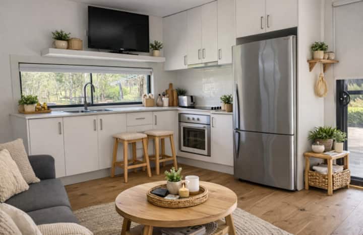 Happy Hooves On Burns | Horse & Pet Friendly Farm - Camden