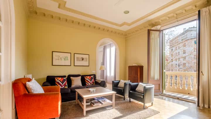 Fantástico Apartamento En Eixample - Barcelona