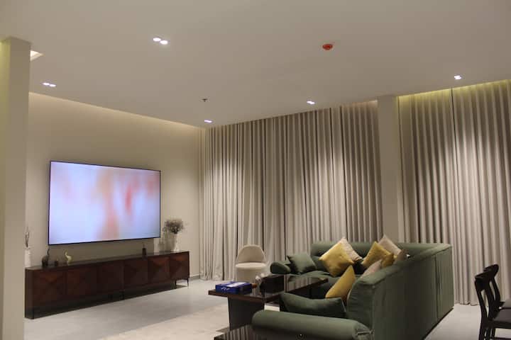 شقة فاخرة غرفتين نوم وصالة مودرن واسعة | شاشه 98 - Saudi Arabia