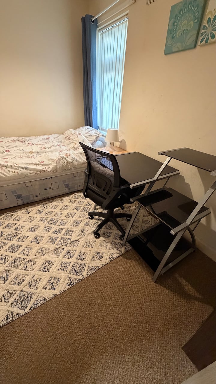Affordable Room In Oxford Near Bus Stop & Shops - Oxford