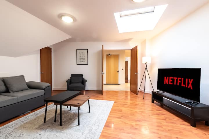 Spacious 3-bed Near Sgh Hospital + Free Parking - Southampton