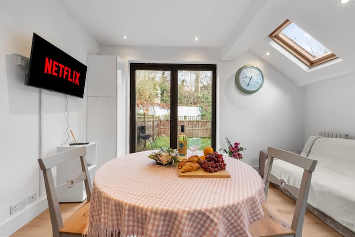 Cozy Central Chiswick 3bd|garden| 5 Mins To Tube - Kingston upon Thames