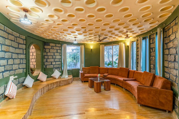 Pet-friendly Villa With Terrace And Garden Area - Nelamangala Town