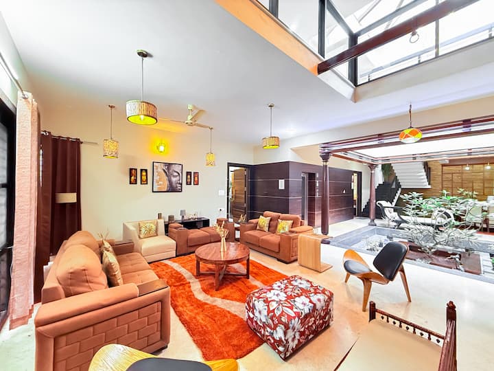 Lagoon Luxe 5bhk Spacez Villa With Terrace Pool - Bengaluru