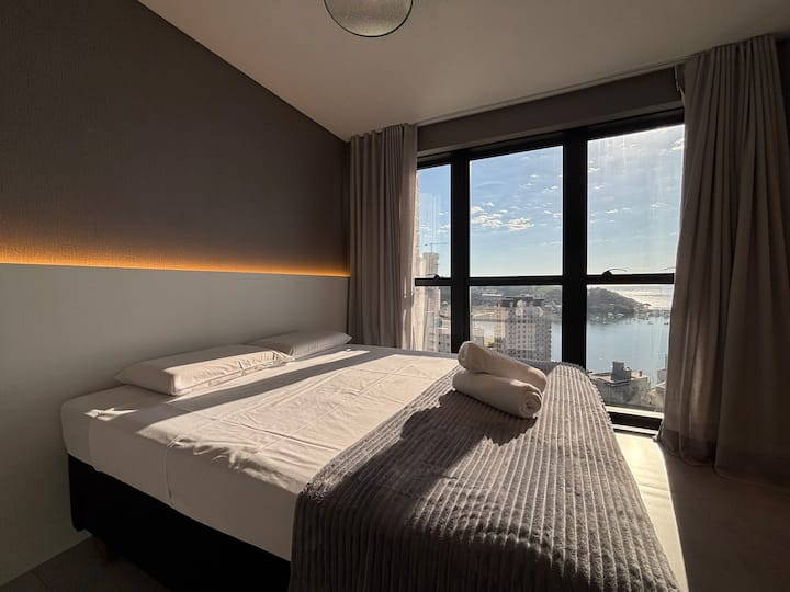 Vista Mar, Suíte Moderna Para Até 3 Pessoas - Itapema