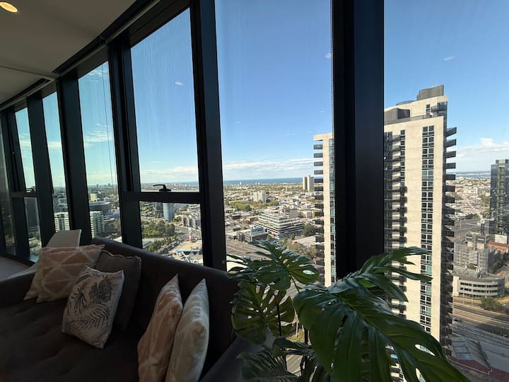 Rooftop Lagoon Suite Above Metro Woolworths - St Kilda