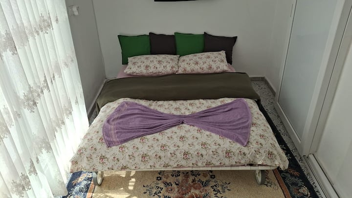 Karataş Konak'ta Teraslı Stüdyo, çAtı Daire - Izmir