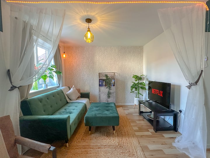 Perfect Booking | 3 Bed Home In Central Bracknell - Bracknell