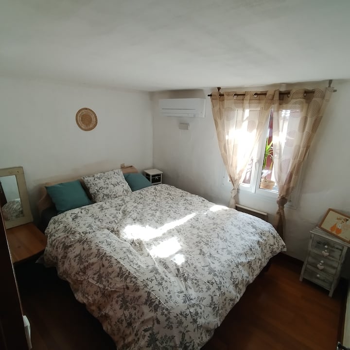 Calme, Dans Une Grande Maison à Partager - Coutras