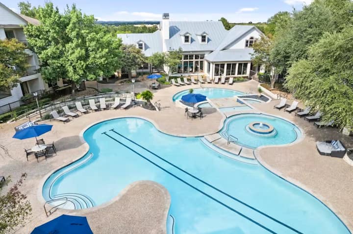 Gorgeous Updated 1-bedroom South Austin Apartment - Austin Zoo, Austin