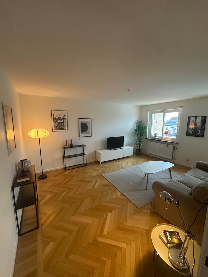 Möblerad Fräsch Lägenhet I Centrala Sävsjö - Sävsjö