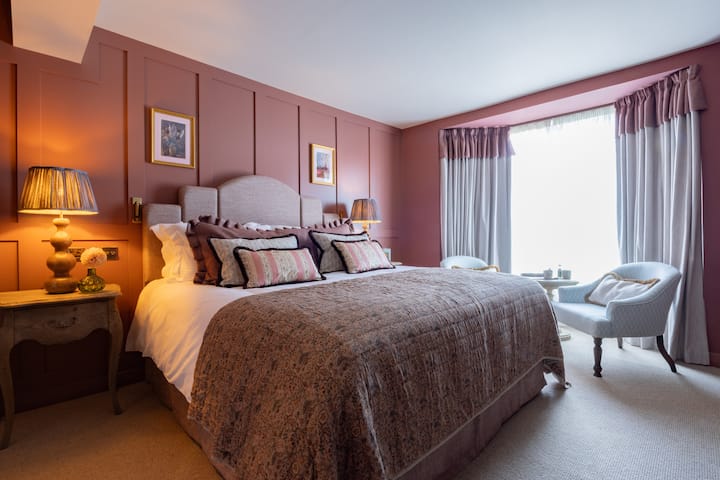 A Fancy Room At The George & Dragon In Marlow - Marlow, UK