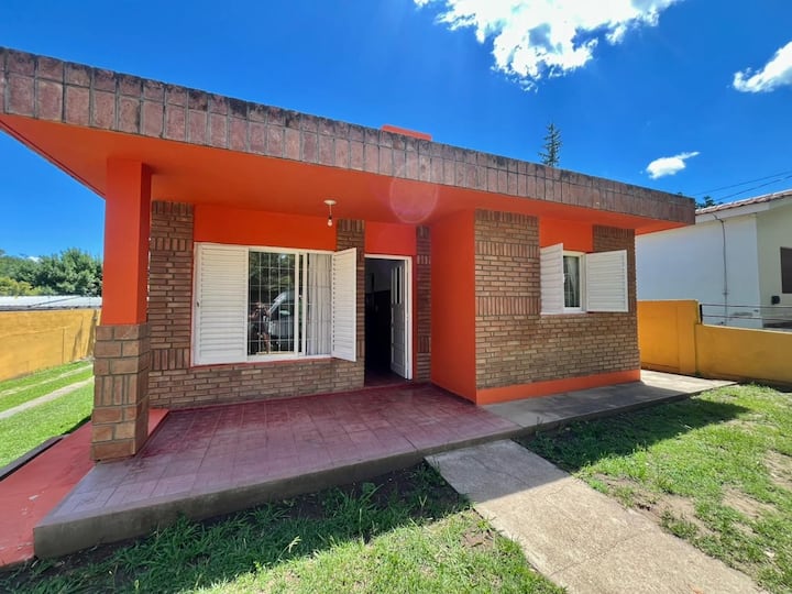 Casa A Mts Del Río Villa Carlos Paz - Villa Carlos Paz