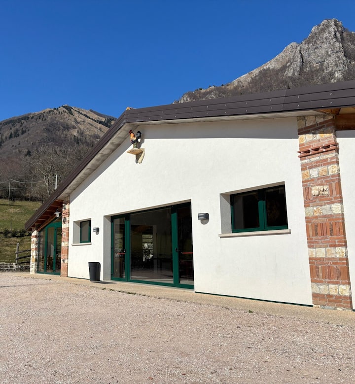 Tra I Glicini E Il Sambuco - Schio