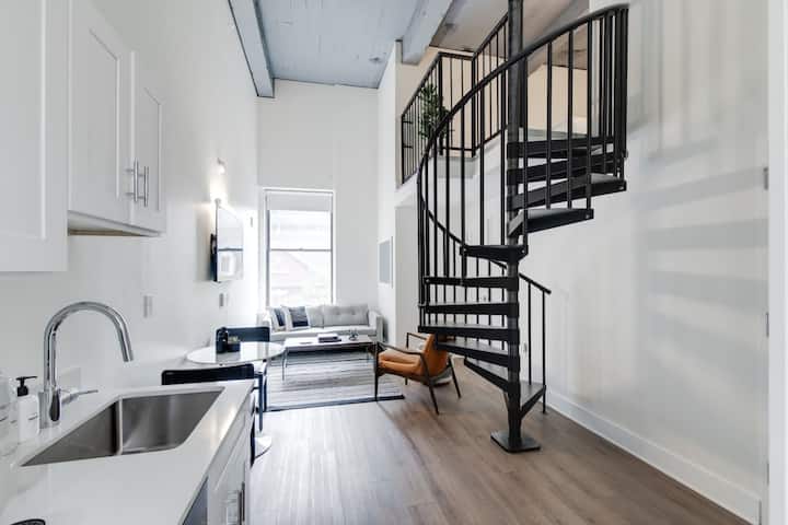 Sosuite | 2br Loft W W/d, Gym, Lounge - Philadelphia, PA