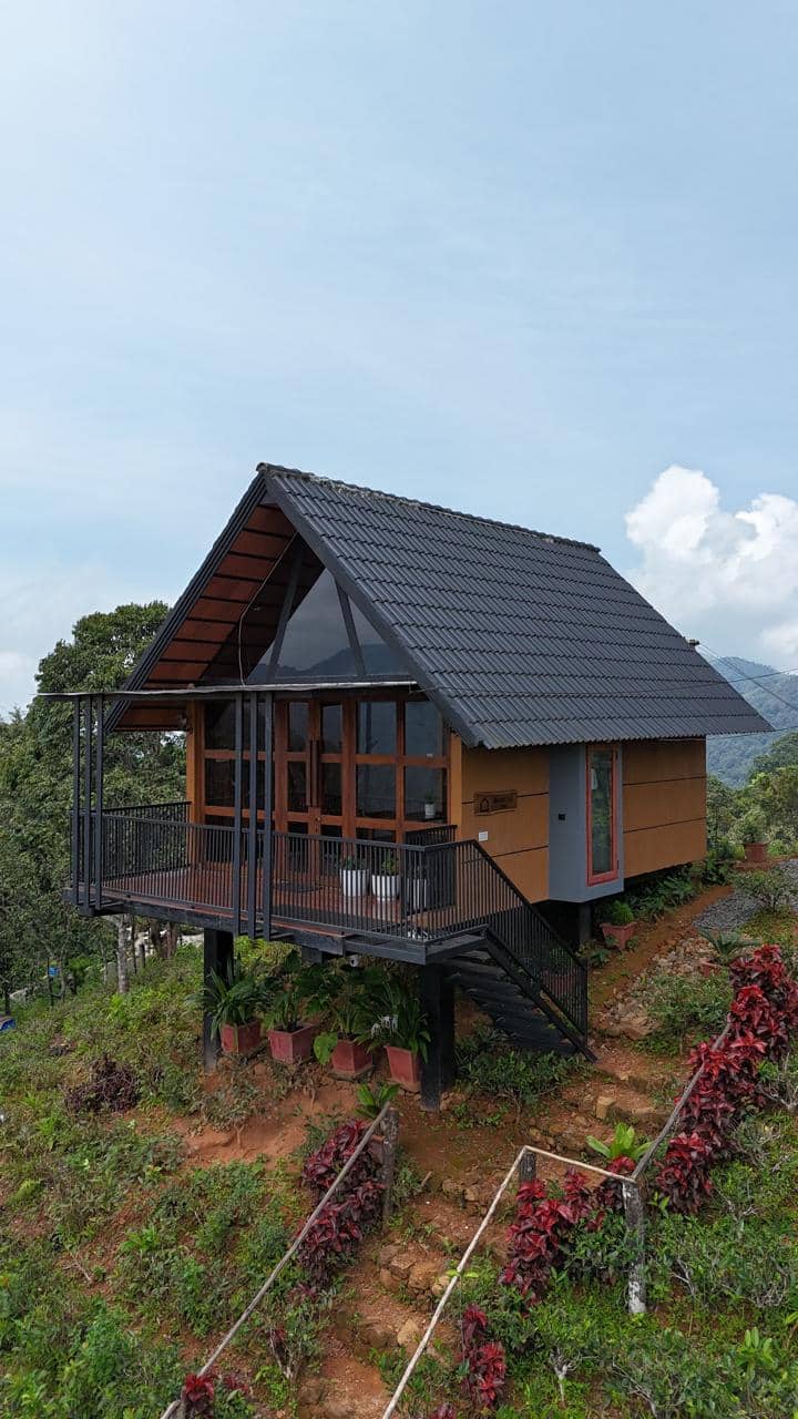 Trippy_bison Luxury Villa In The Hills Of Nadugani - Gudalur