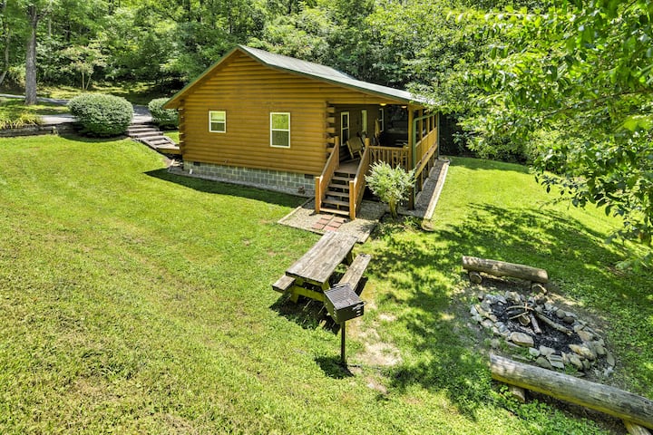 Creekside Cabin W/ Hot Tub & Fire Pit - Worlds Inn - Bryson City, NC