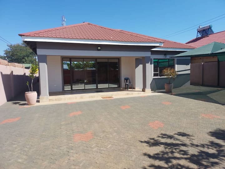 Breeze Africa Homes - Victoria Falls