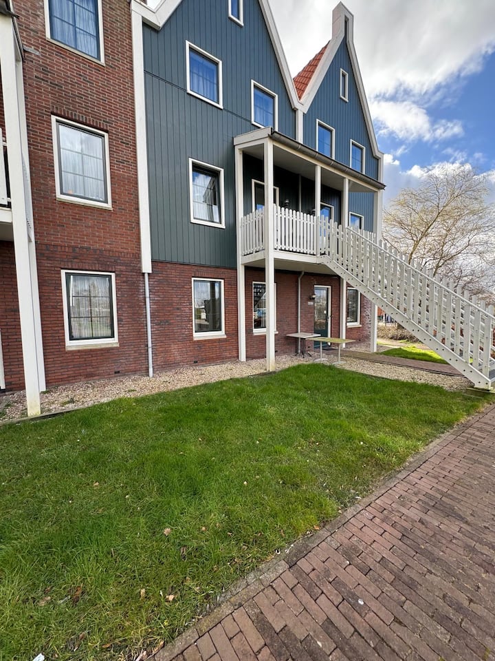 Expats House 108 Volendam - Purmerend