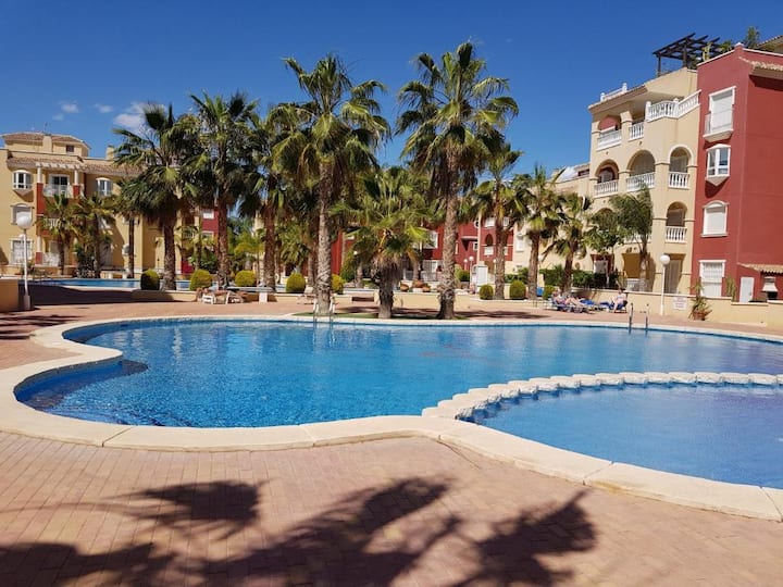 Casa Ibiza - 2 Bed-roomed Lovely Apartment - Los Alcázares