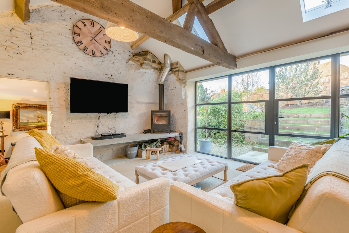 The Old Forge - Houses for Rent in How Caple, England, United Kingdom ...