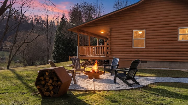 Cabin By Creek W/ Hot Tub & Fire Pit - Worlds Inn - Bryson City, NC