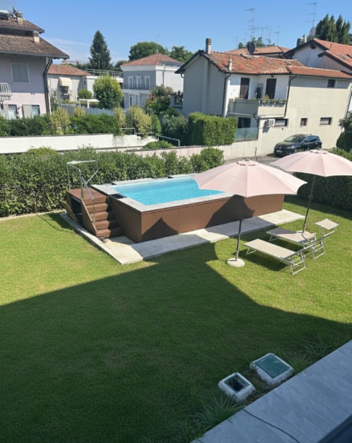 Casa Holyvia: Oasi Di Relax A Desenzano Del Garda - Sirmione