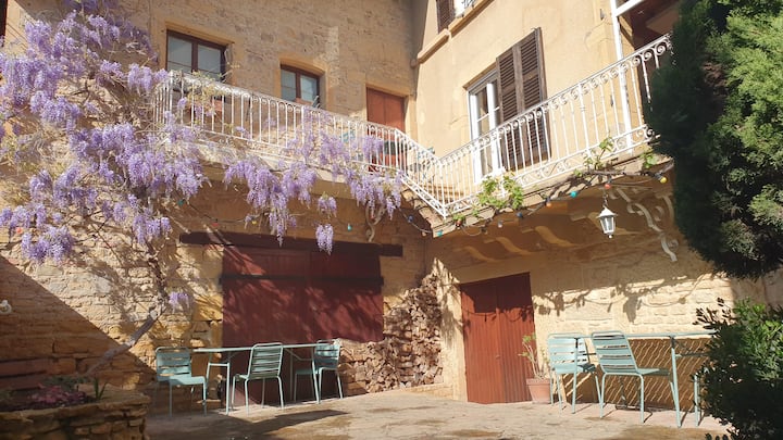Charmante Maison En Plein Coeur De Village - Hotel ibis budget Lyon Villefranche sur Saône