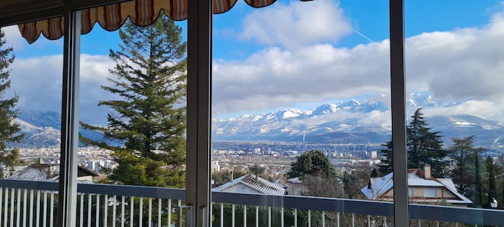 Un Balcon Sur Les Alpes 2 - Ibis Budget Grenoble Sud Seyssins