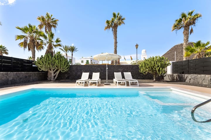 Lanzarote Villa Volcan 10 Private Heated Pool - Playa Blanca