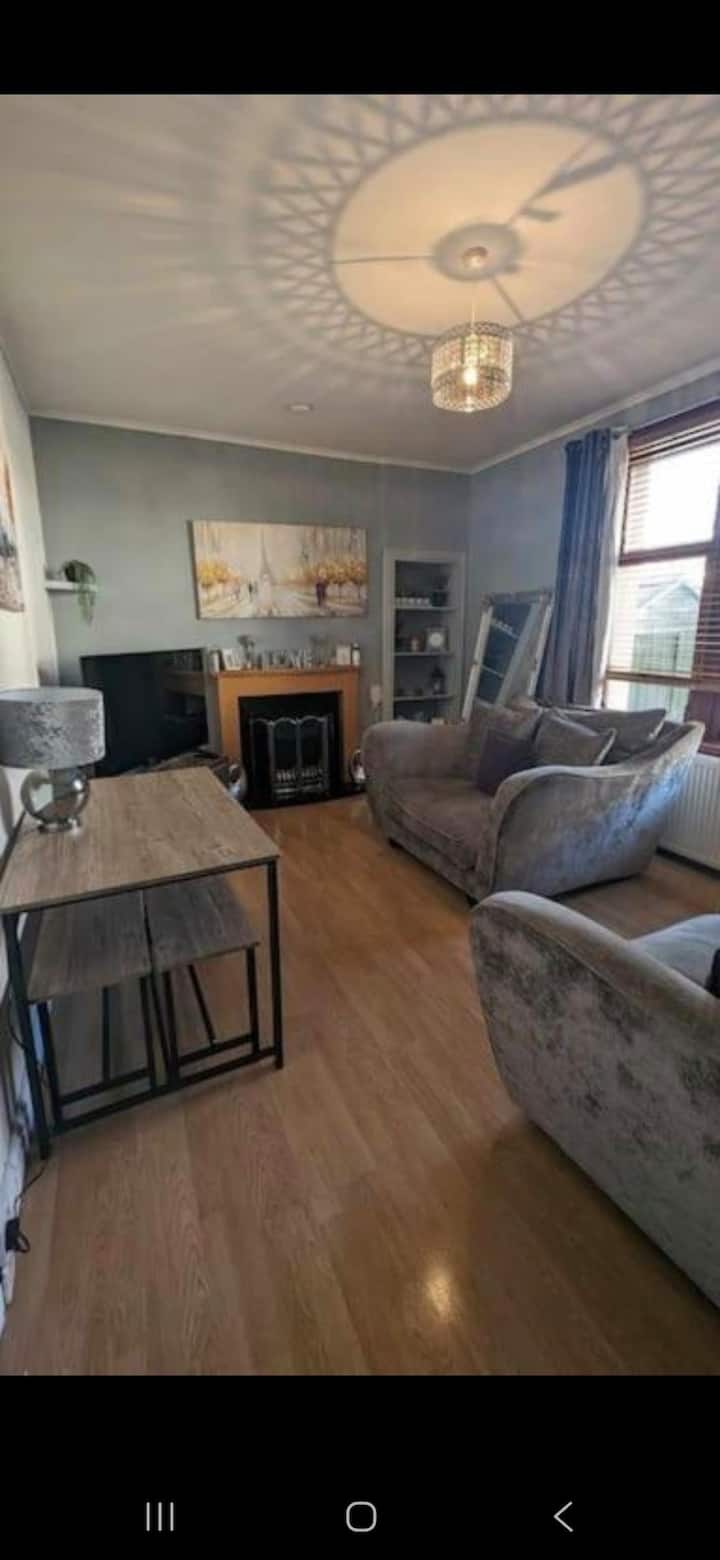 Dundee Family & City Retreat – 2 Bed House - Dundee