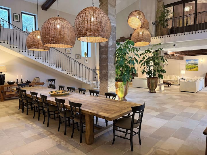 Domaine Dans Le Lubéron - Sénas