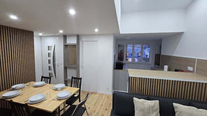 Appartement à Louer à Bagnères De Luchon. - Bagnères-de-Luchon