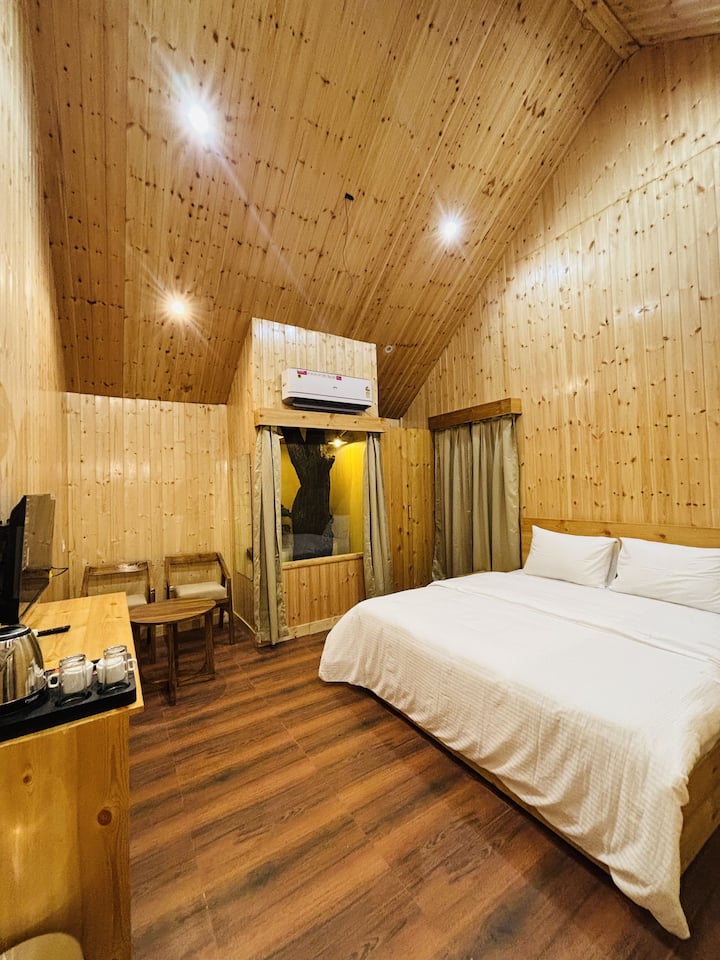 Standard Tree View Room At Bundela Woods Cottage - カジュラーホー