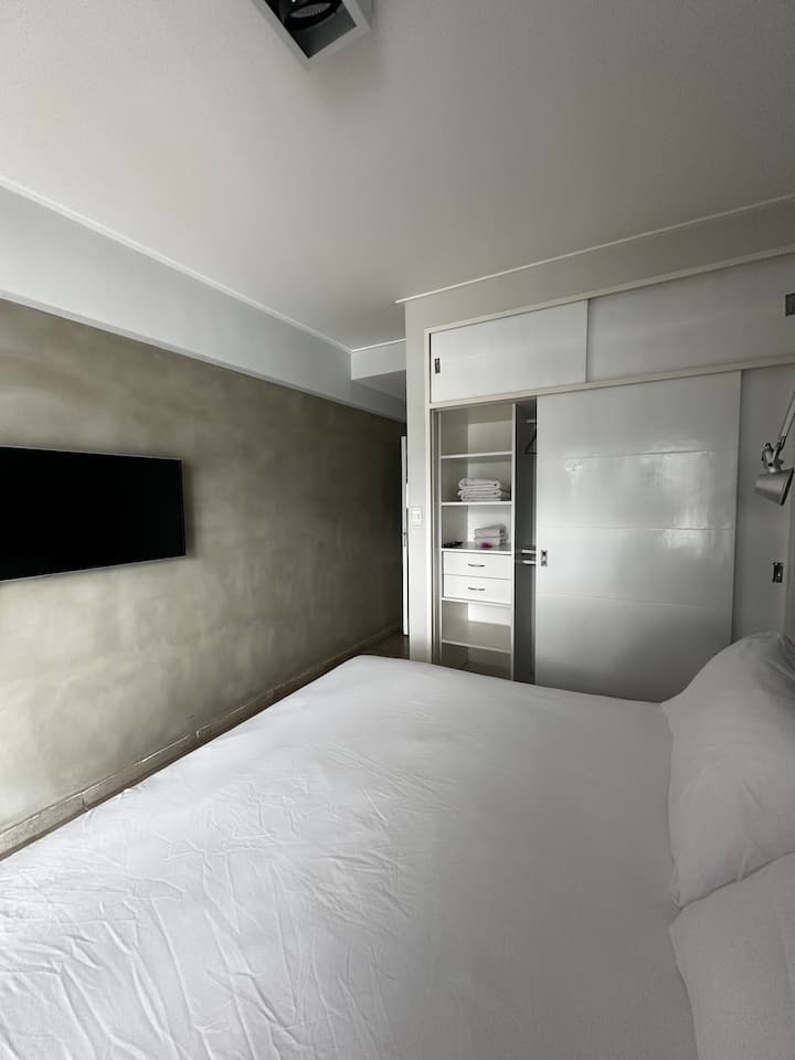 Aura Gris | Centro De La Rioja - La Rioja