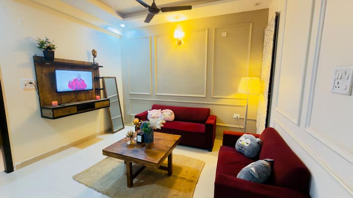 Maison Belle Famille – French-style 2bhk In Noida - Noida