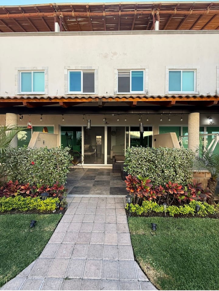 Casa Valmia, Jacuzzi Y Alberca Climatizada - Temixco