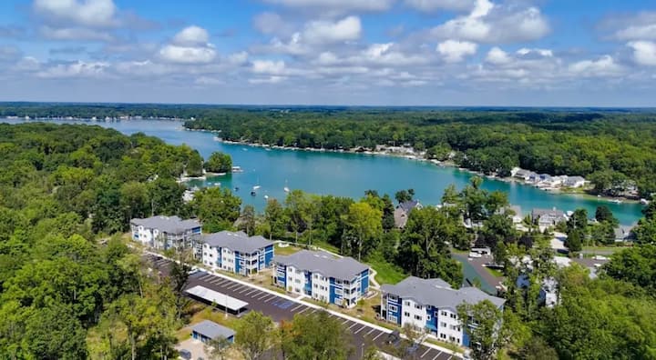 Golf N’ Lake @ Gull Lake! - Echo Valley, Kalamazoo