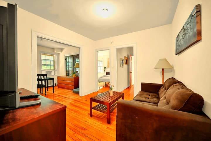 Skip Walk To Harvard 2 Bed King - Boston, MA