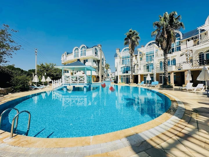 Didim Altınkum Yeşilkent'te Plaja Yakın Tatil Evi - Altınkum