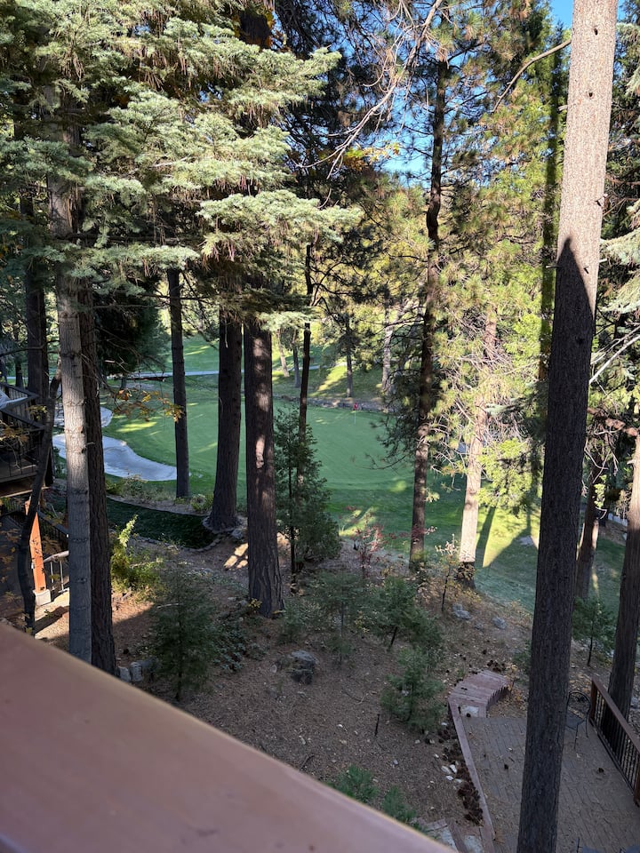 Stunning Views Grizzly Cabin In The Pines - Crestline, CA