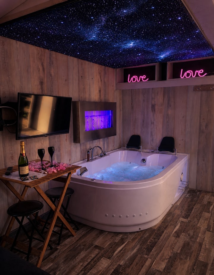 Suite Jacuzzi Romantique - Tiny Haven - Lac d'Aiguebelette