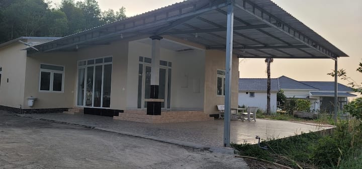 Nhà Trên đồI Núi, Gần  Biển, Thích Hợp Nghĩ Dưỡng - Phú Quốc