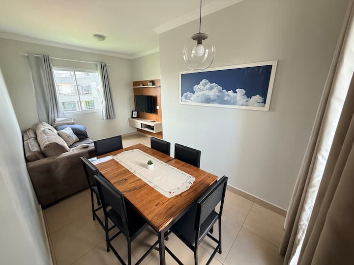 Ap Espaçoso 2q Ao Lado Da Ufu Umuarama E Hospital - Uberlândia