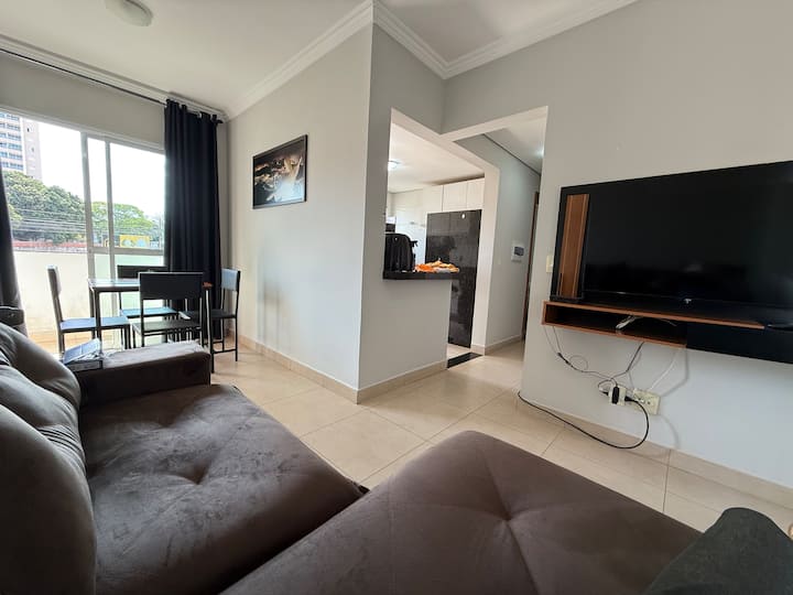 Ap Espaçoso 2q Ao Lado Da Ufu Umuarama E Hospital - Uberlândia