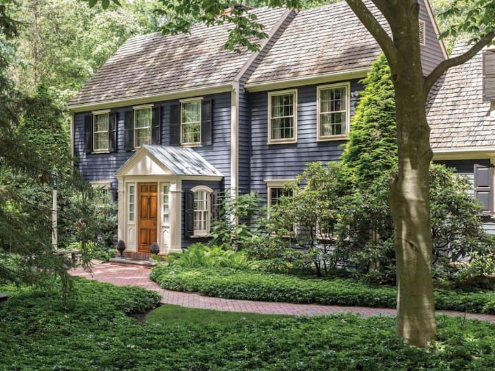 Relaxing Bucks County Getaway — Pool + Gardens - Lambertville, NJ