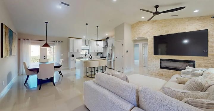 Peaceful North Port Getaway - North Port, FL