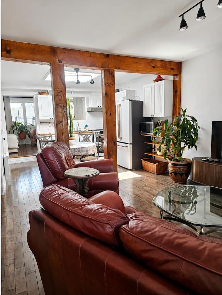 Petit Bijou Bien Situé Dans Le Vieux-longueuil - Montreal