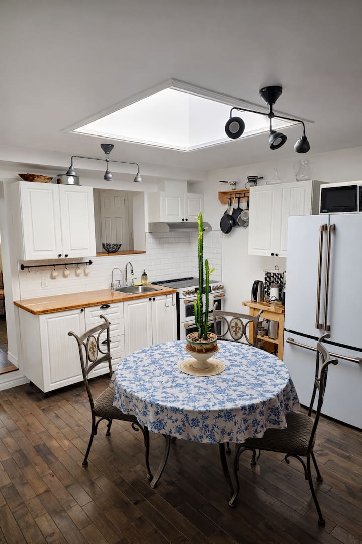 Petit Bijou Bien Situé Dans Le Vieux-longueuil - Longueuil